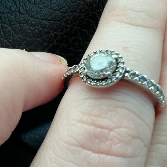 Pandora | Jewelry | Very Simple And Cute Ring | Poshmark